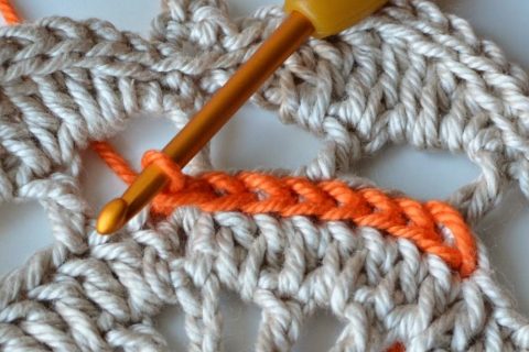 How to Crochet an Interlocking Heart Pattern Free Crochet Pattern and ...