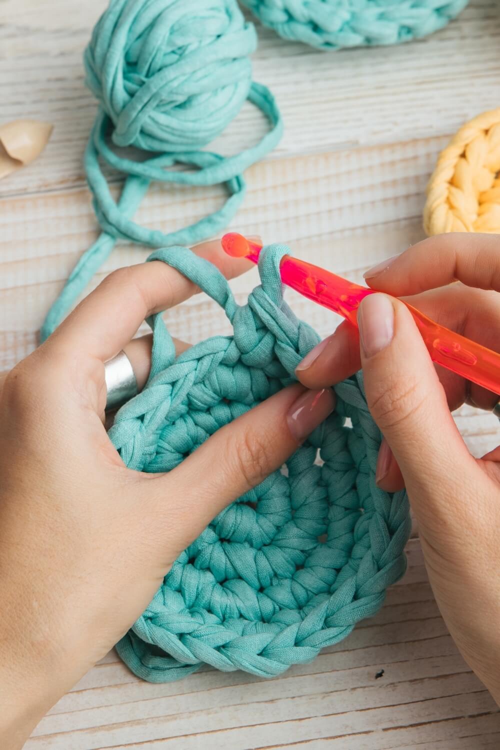 Crochet for Beginners: The Ultimate Course and Easy Patterns